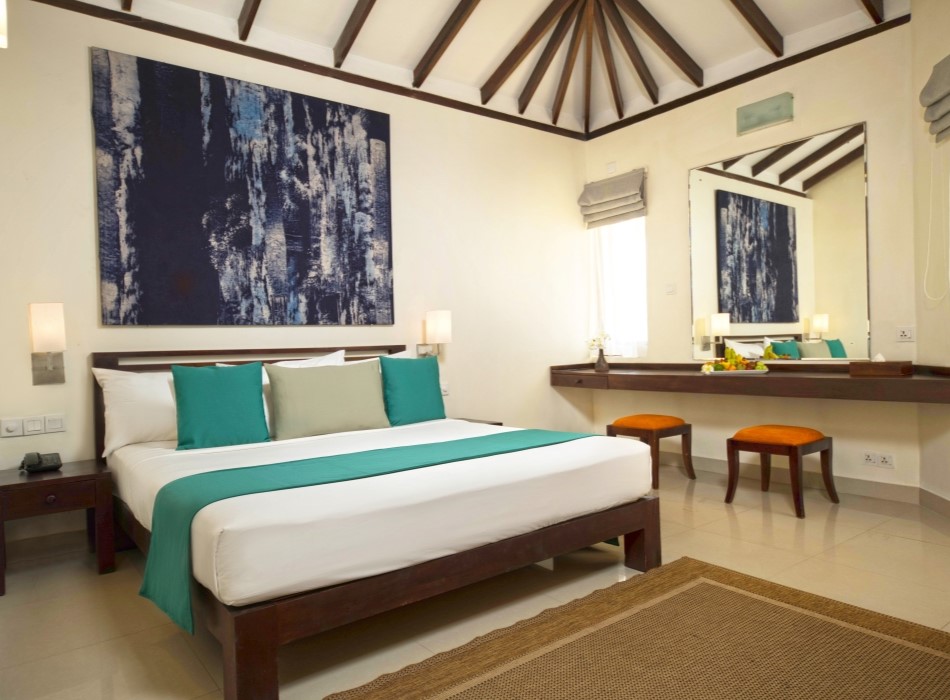 Negombo Beach Hotels | Rooms at Club Hotel Dolphin Sri Lanka