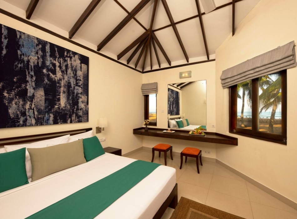 Negombo Beach Hotels | Rooms at Club Hotel Dolphin Sri Lanka